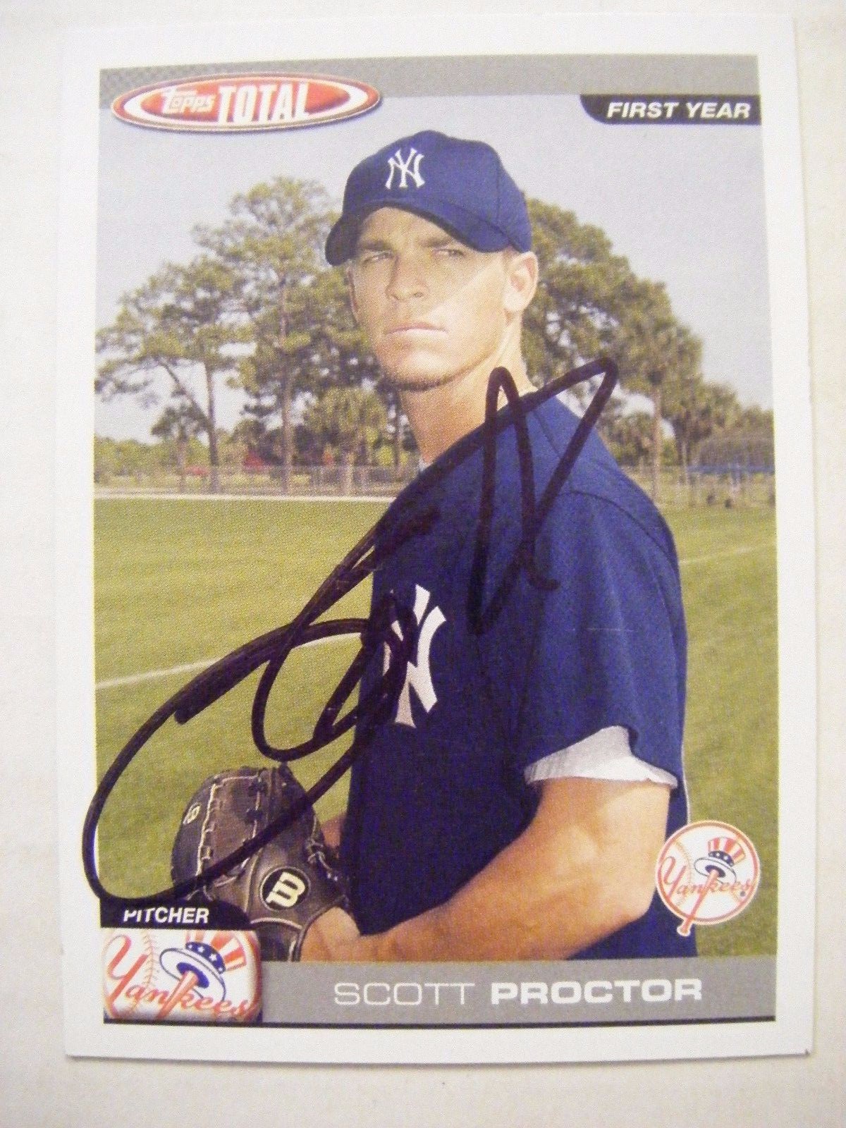 SCOTT PROCTOR signed YANKEES 2004 Topps Total baseball card AUTO ...
