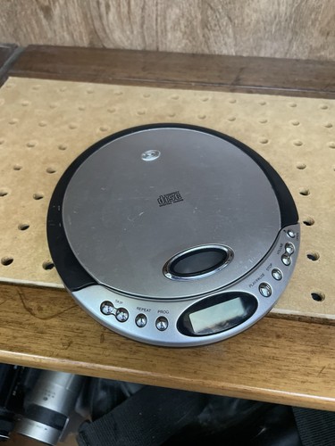 Vintage Durabrand Model CD-566 Fully Programmable Personal CD Player ...