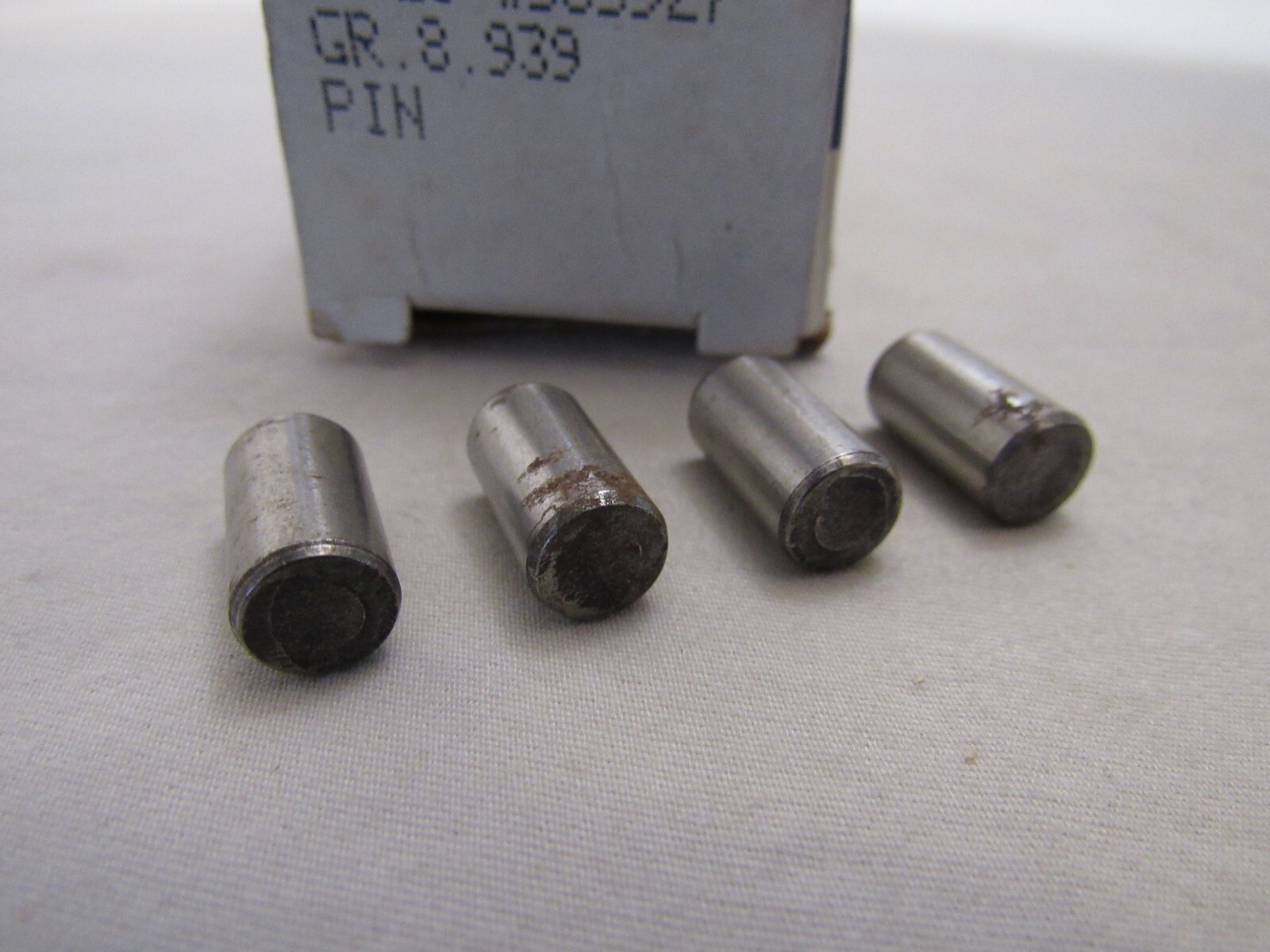 NOS 1955-79 Chevy Corvette Camaro SS 283 302 327 350 Cylinder Head Pin ...