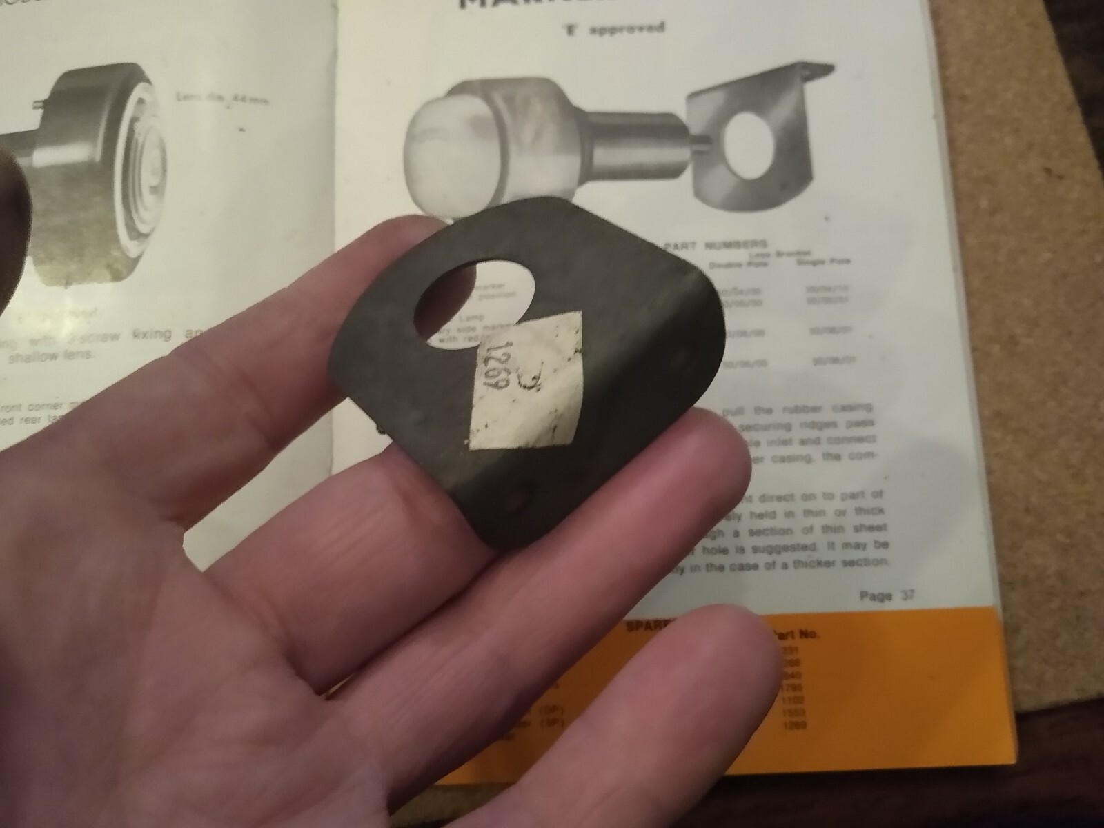 RUBBOLITE MODEL 50 MARKER LAMP UNIT MOUNTING BRACKET / PLATE - No. 1269 ...