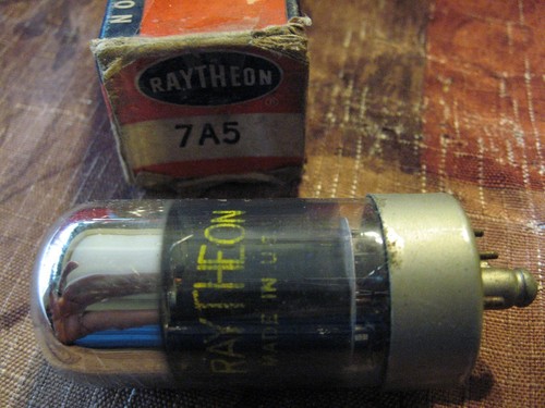 Vintage Radio TV Electron Vacuum Tube 7A5 6HZ8 6DE4 6BH11 6W4GT 6CU6 ...