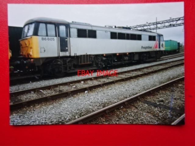 PHOTO CLASS 86 LOCO NO 86605 FREIGHTLINER LIVERY | eBay UK
