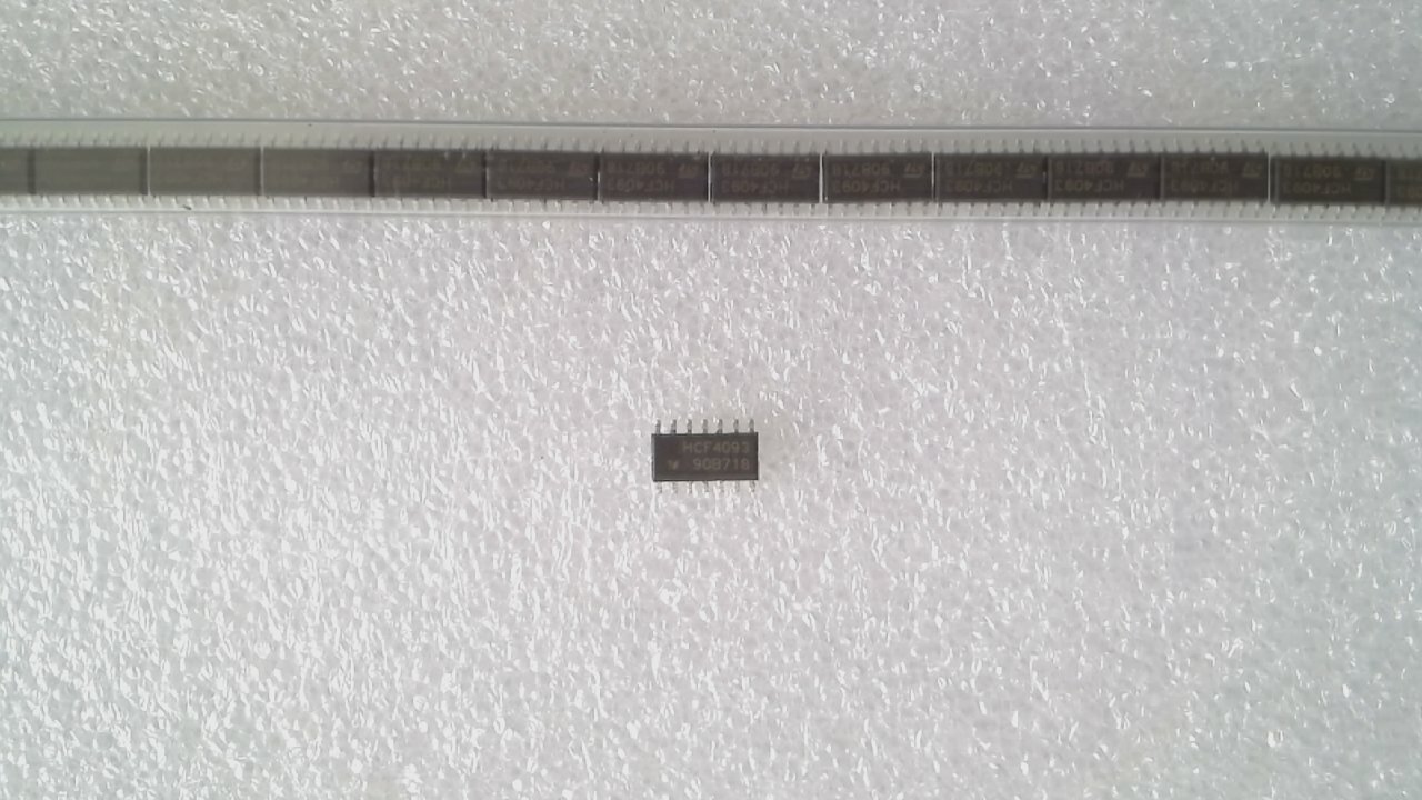 50 x Logik-IC/ Logische Gatter - HCF4093 - NAND - SO-14 - NEU/ 1 Tube ...