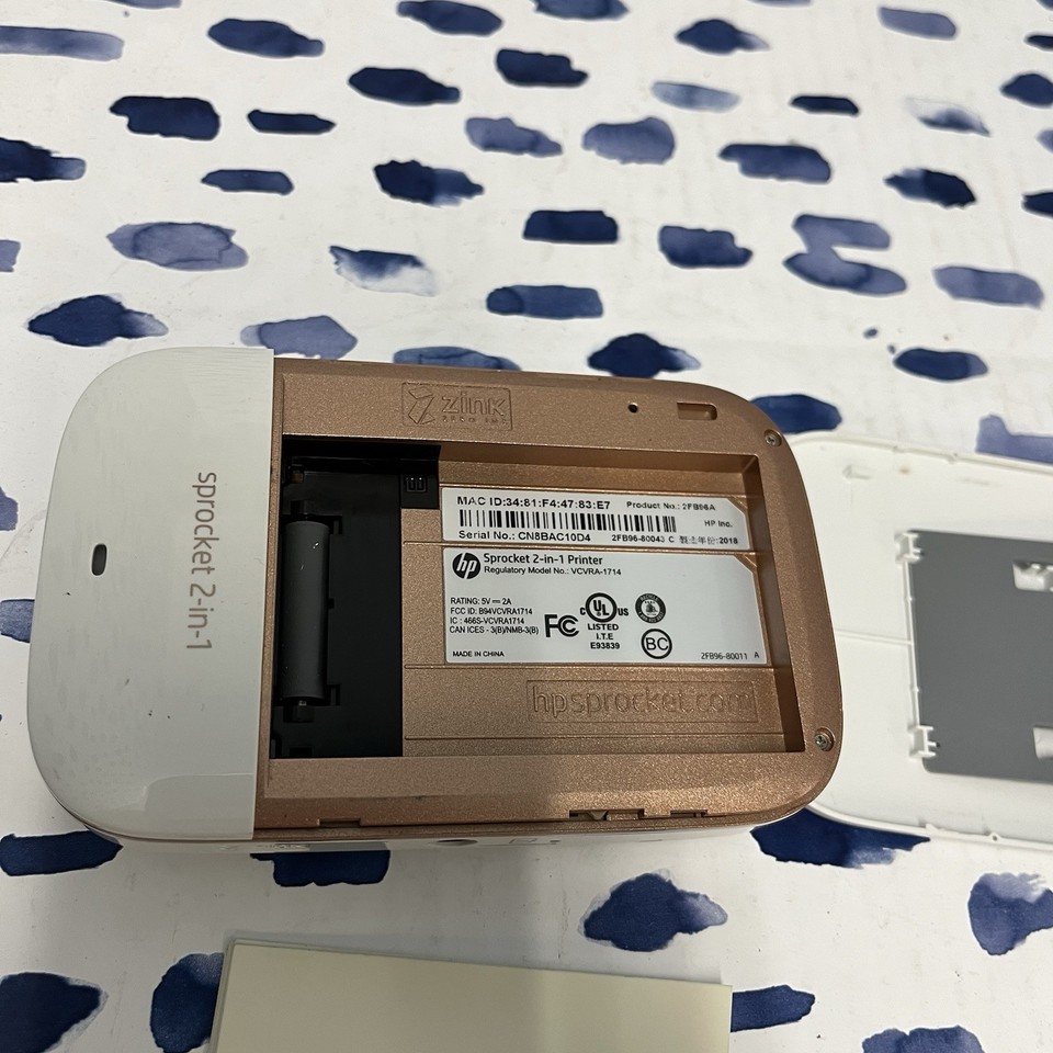 HP Sprocket 2in1 instant Camera/printer No Cord UNTESTED Comes w/ Paper ...