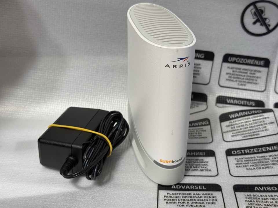 ARRIS S33 v2 2.5 Gbps Ethernet Port - DOCSIS 3.1 Modem TESTED, RESET TO ...
