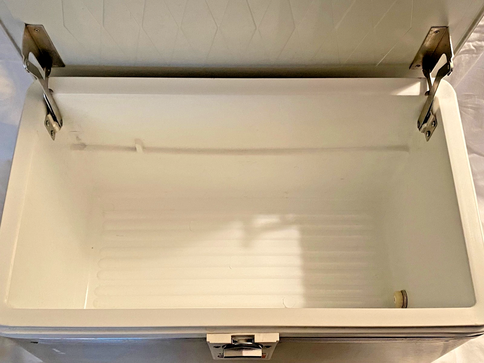 Vintage Aluminum POLORON THERMASTER Ice Cooler Chest 40 Qt woodgrain ...