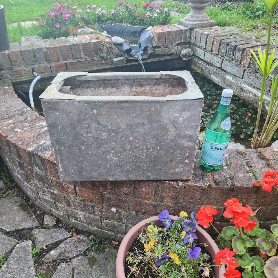 Vintage Garden Galvanised Riveted Reclaimed Water Tank Trough Planter ...