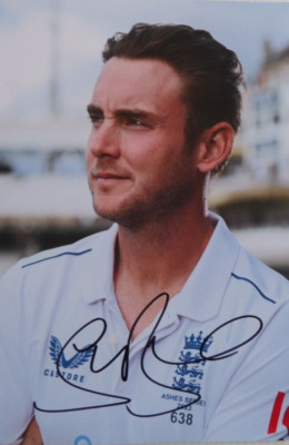 STUART BROAD AUTOGRAPHED 7 X 5 PHOTOGRAPH. | eBay UK