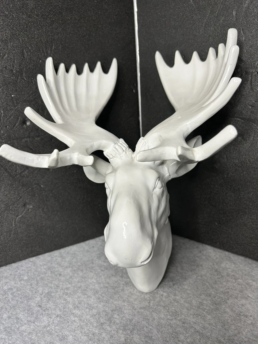 White Moose Head Wall Mount