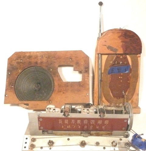 vintage TEMPLE G-521 PORTABLE RADIO parts: WORKING AM RADIO CHASSIS ...