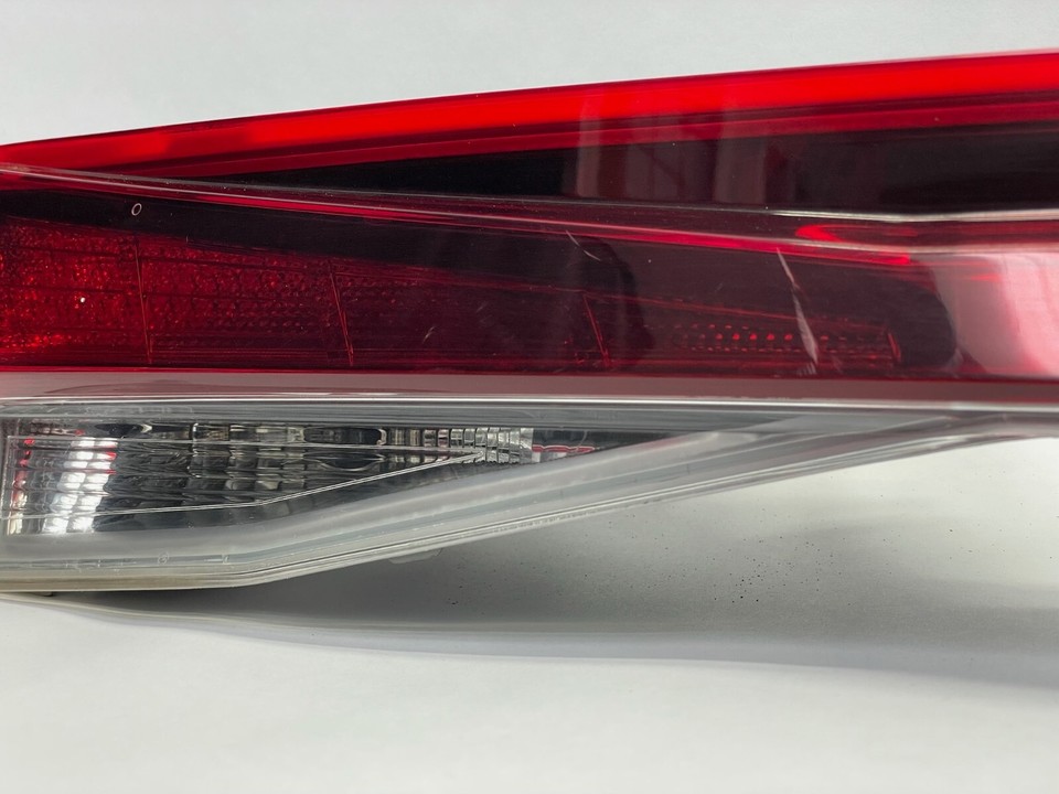 2021-2023 Hyundai Elantra Rear Trunk Lid Tail Light Lamp With Trunk ...