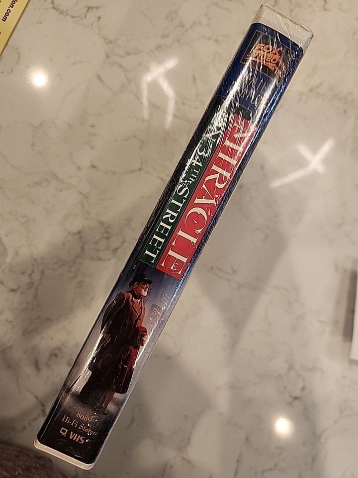 20th Century Fox Miracle On 34th Street VHS 1995 Clamshell Vintage New ...