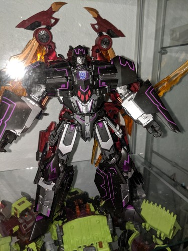 Generation Toy Transformers Gt-02 Megatron IDW Comics B2 Bomber for ...