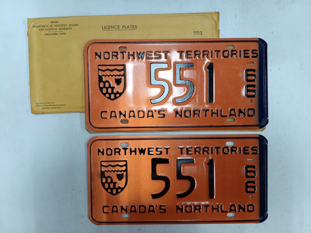 Northern Territory License Plate NORTHWEST TERRITORIES 1966 - REMOTE