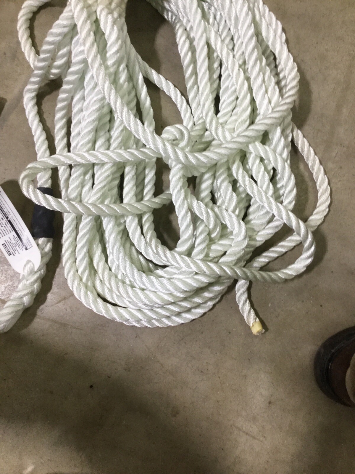MSA 10093515 Nylon Vertical 5/8" Polyester Rope Lifeline, 80’ | eBay