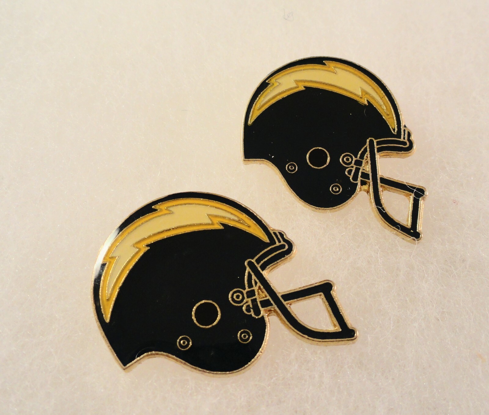 TWO Vintage 1987 ERA Official NFL Helmet Pins - San Diego CHARGERS | eBay