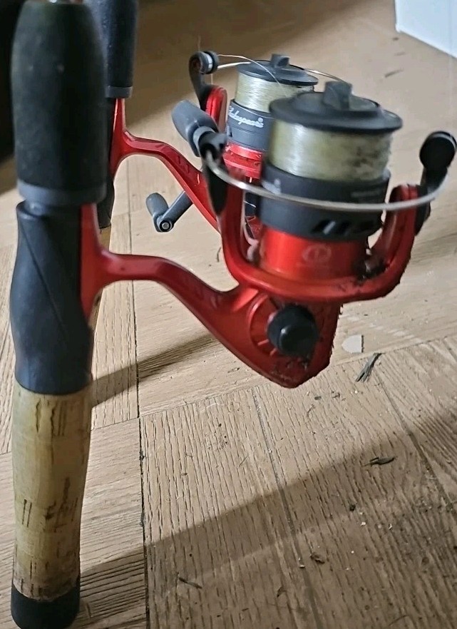 Lot of 2 Ugly Stik Dock Runner Spinning Reel & Fishing Rod Combo ...