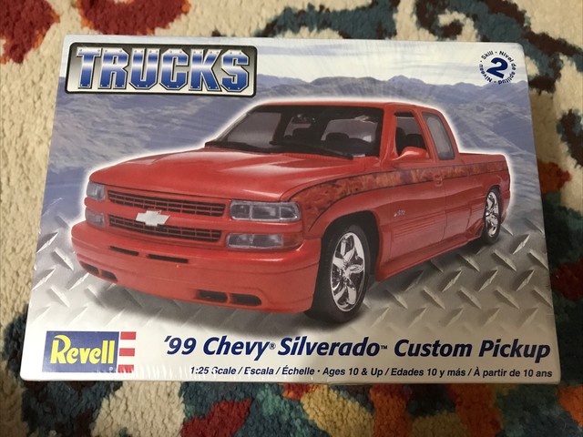 Revell 1999 Chevy Silverado Custom Pickup Truck 2 in 1 Kit for sale ...