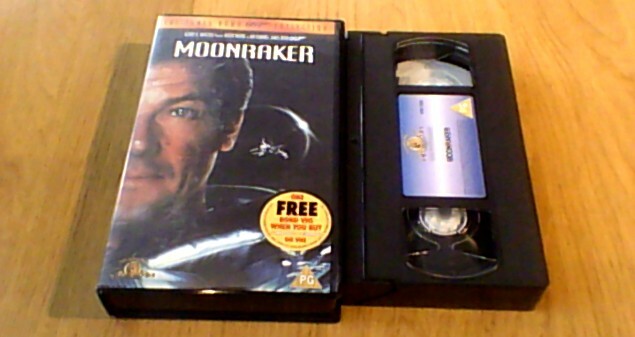 MOONRAKER MGM UK PAL VHS VIDEO 2000 Roger Moore James Bond 007 Shirley ...