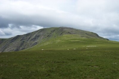 Photo 6x4 Gwaun y Garnedd Plateau Craig-fawr The grassy plateau known ...