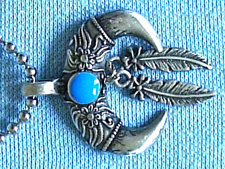 LPC0024 = Native American Indian pewter pendant 35mm on silver col ball ...