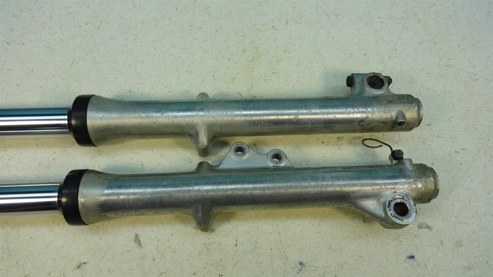 1981 Yamaha XJ550 Maxim XJ 550 Y367. front forks suspension #2 | eBay