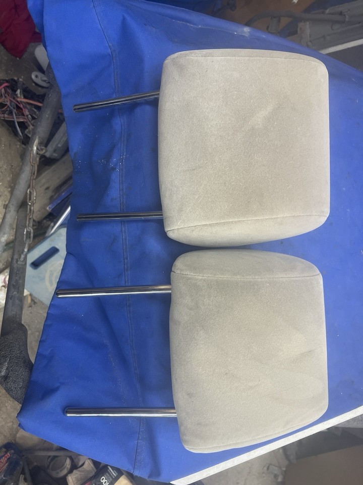 2003-2008 toyota corolla LH & RH gray cloth front seat headrests OEM 04 ...