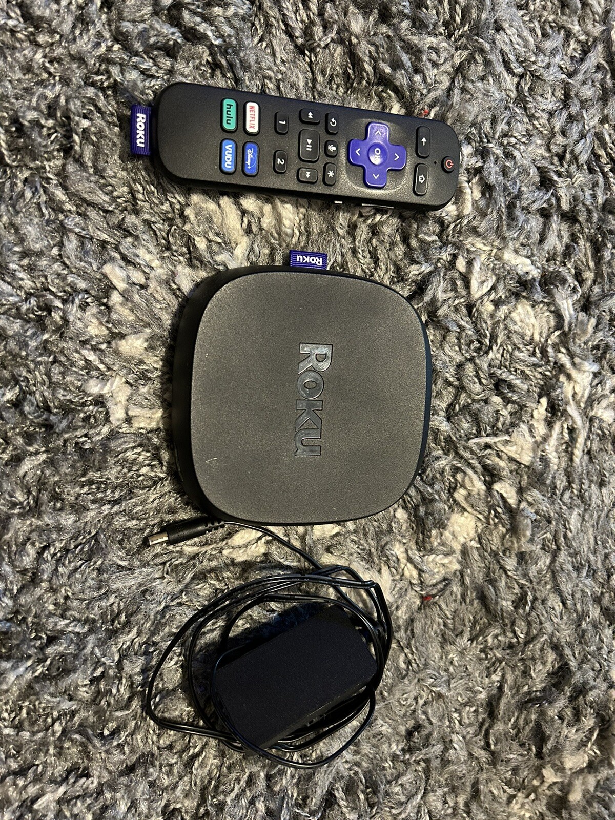 Roku Ultra 2022 4K/HDR/Dolby Vision Streaming Device (Roku Voice Remote ...