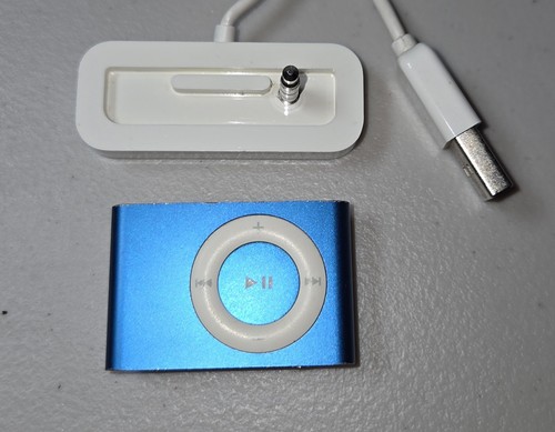 Apple iPod Shuffle 2nd Generation Blue Model A1204 1GB | eBay