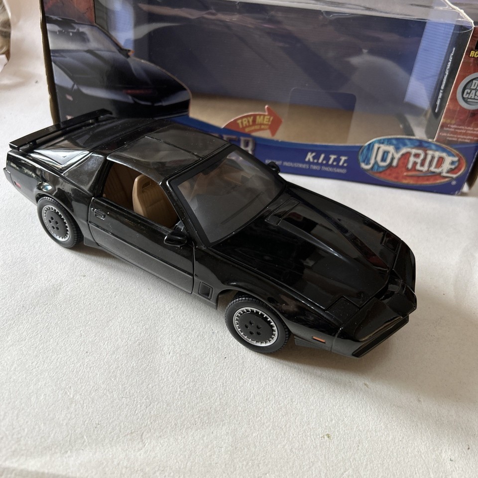 ERTL Joyride Knight Rider 1:18 scale Electronic Die Cast Car With Stand ...