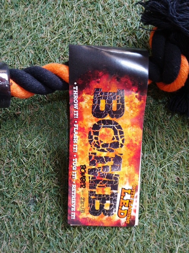 2no. Zeus LED Bomber Bomb Ball Throw It, Tug It, Retrieve It Large Dog ...