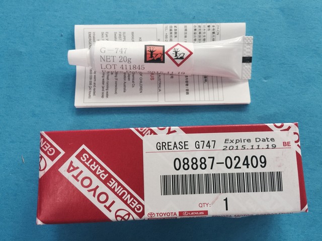2 Genuine Toyota Grease G747 08887-02409 for sale online | eBay