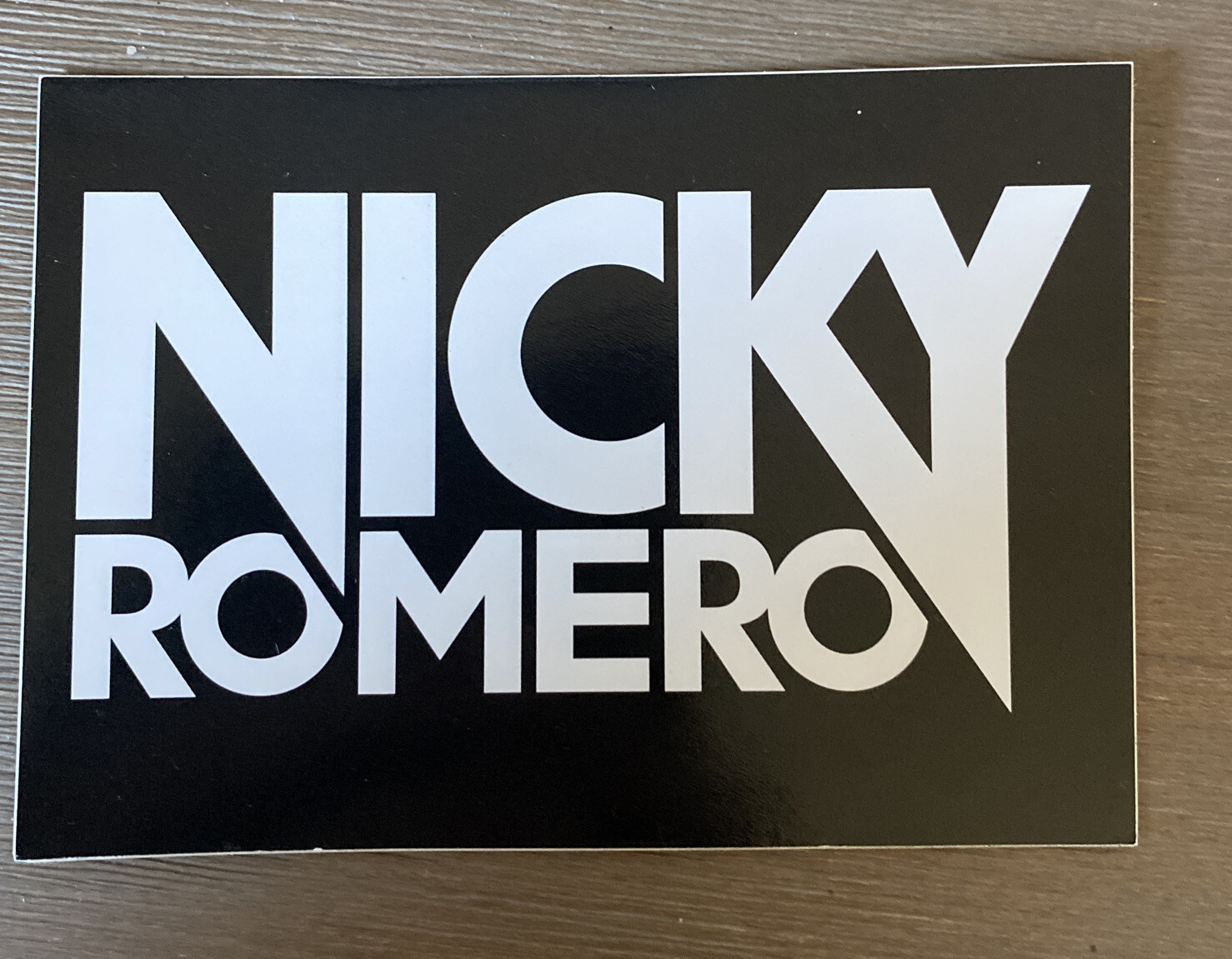Nicky Romero Logo