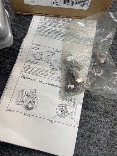 Hubbell HBL4100RS2W 100-Amp Receptacle 100A 600V 3P Generator Wall Plug ...