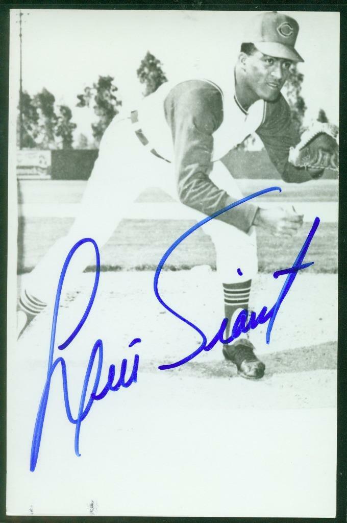 Luis Tiant Autographed Memorabilia | Signed Photo, Jersey, Collectibles ...