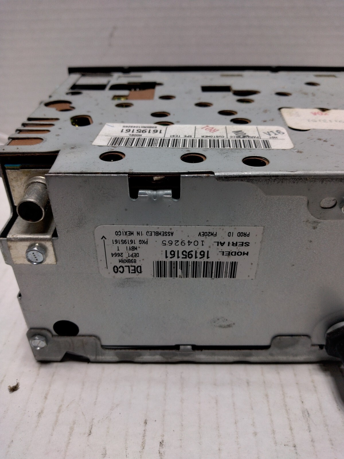 Delco Electronics AM FM Cassette Radio Model 16195161 OEM for 1997-2002 ...