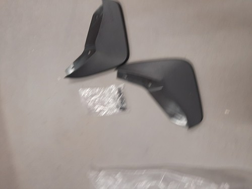 VOLVO XC60 MK2 Front Mud Flap 31435990 NEW GENUINE | eBay