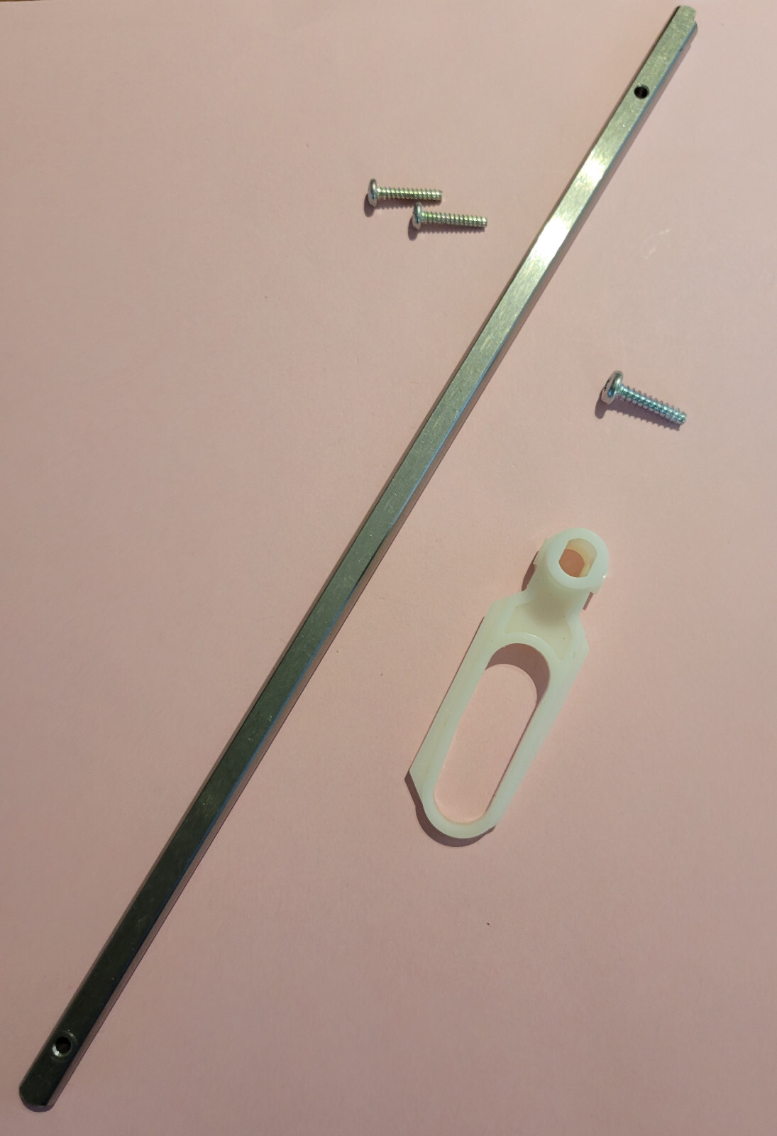 241841701 / Frigidaire Refrigerator Ice Maker Shaft Kit with 241939001 ...