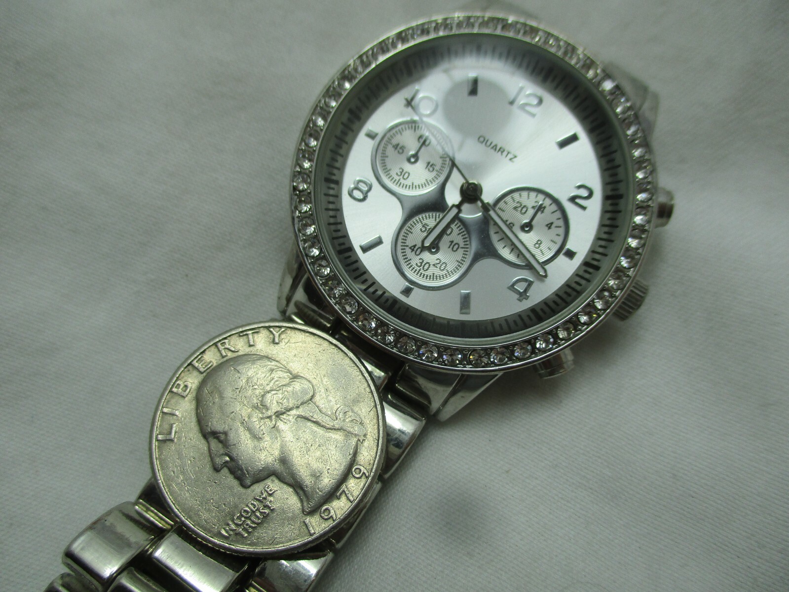 Aeropostale Wristwatch Silver Tone Round Face Rhinestones | eBay
