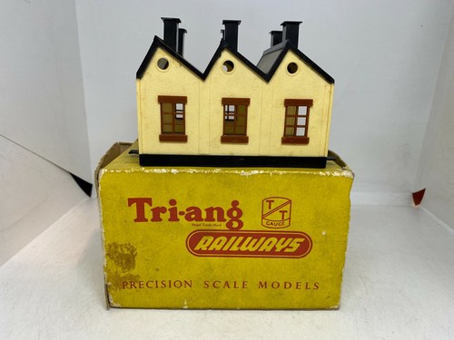 Triang TT Gauge Railways T28 Engine Shed Type 'A' Track Boxed | eBay ...