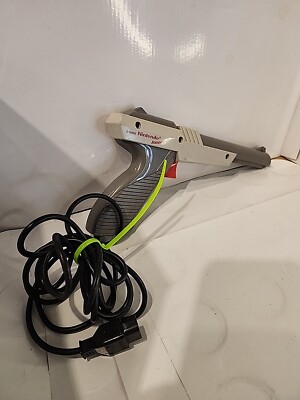 Nintendo Zapper gun 1985****Vintage Nintendo Zapper Gun***** | eBay