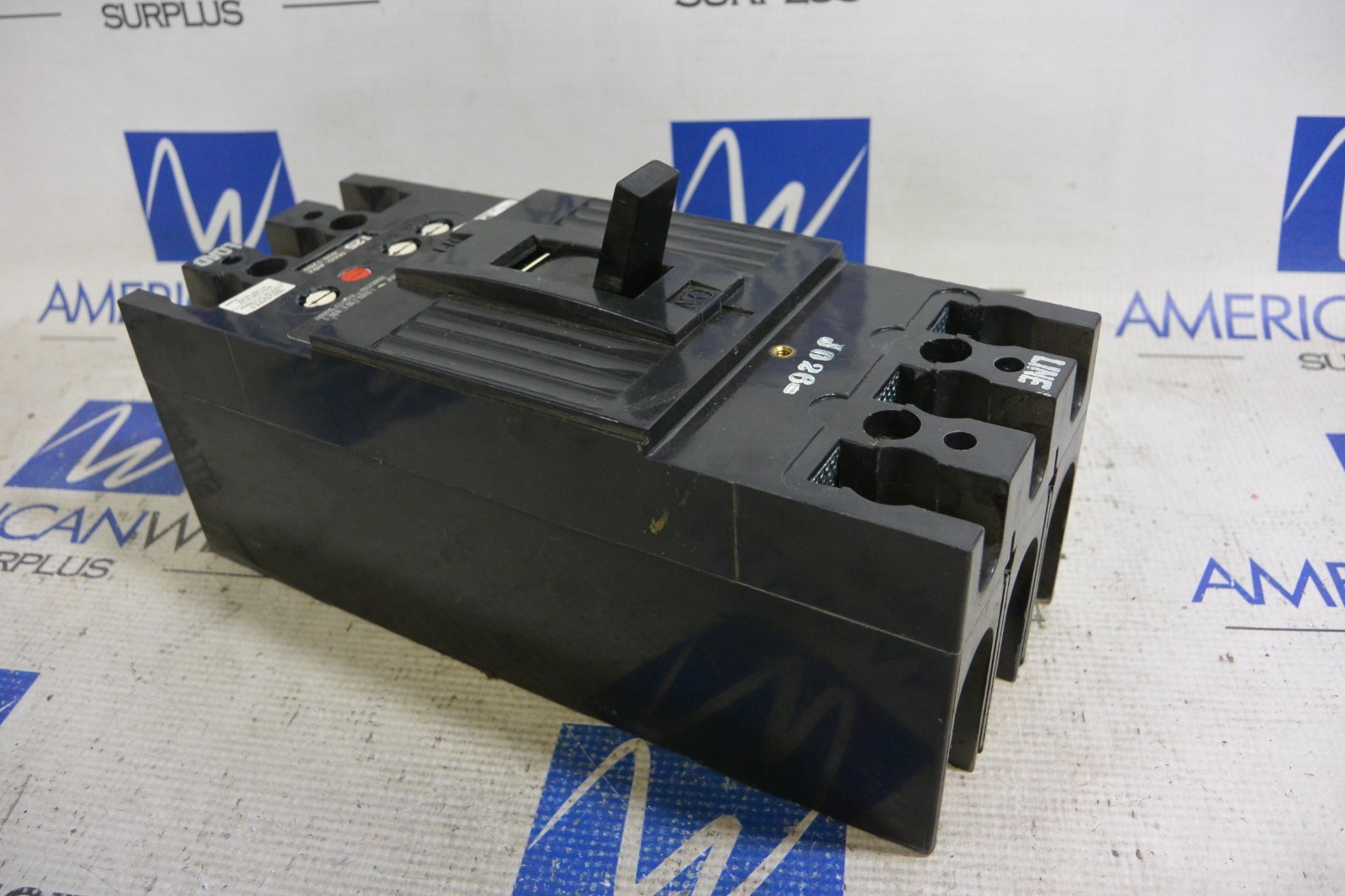 TFK236125 GE TFK 125 amp 600 volt TFK236F000 frame Circuit Breaker ...