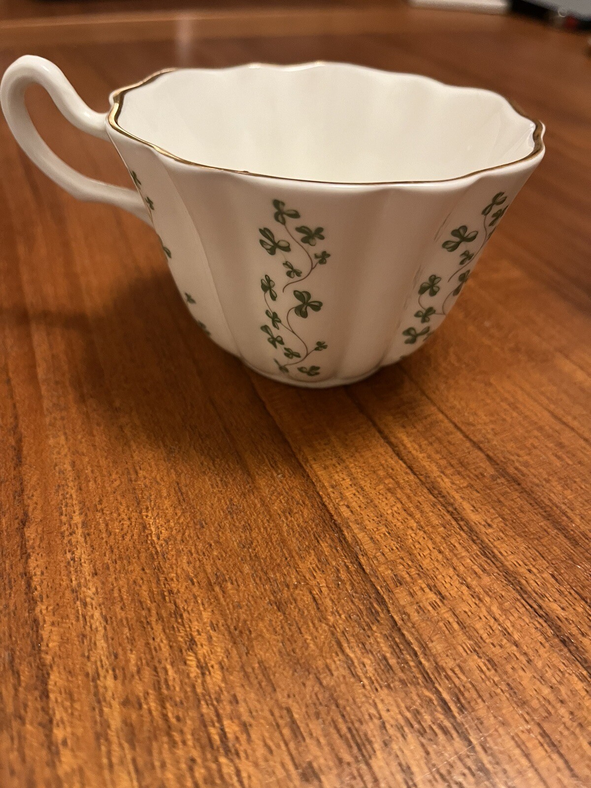 Royal Tara Fine Bone China Shamrock Irish With Gold Trim Teacup ...
