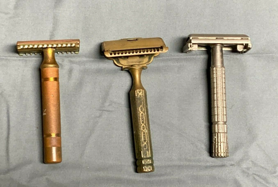 VTG Small Shabby Metal Medicine Shaving Cabinet with Razors Bathroom ...