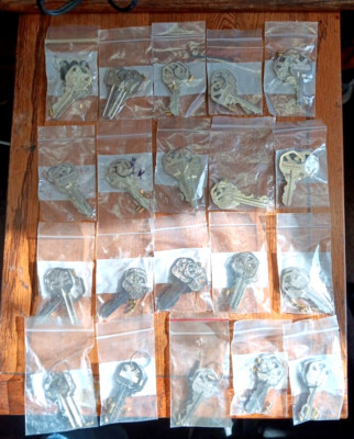 40 Pieces Precut Original Kwikset Keys locksmith Landlord 20 Pair with ...