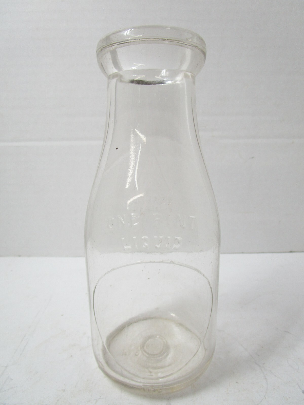 Vintage One Pint Dairy Bottle Embossed I Minn Sealed 1-11-14 Approx 7.5 ...