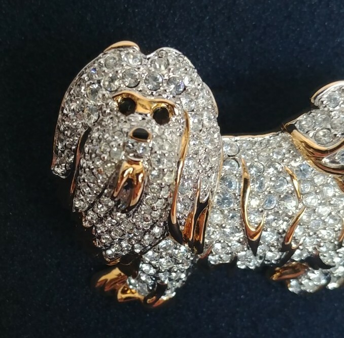 Rare SWAROVSKI Swan Retired PAVE Crystal SHIH TZU Dog Pin Rare SWAROVSKI Swan Retired PAVE Crystal SHIH TZU Dog Pin