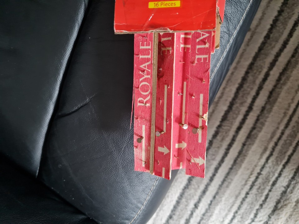 Box of 10 Royale Red Carpet Grippers, new still in box. Wrong category ...