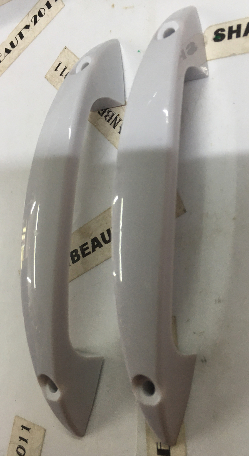 #2 X White Plastic D Handle 100mm 4” Pull Door Bow Cupboard Wardrobe ...