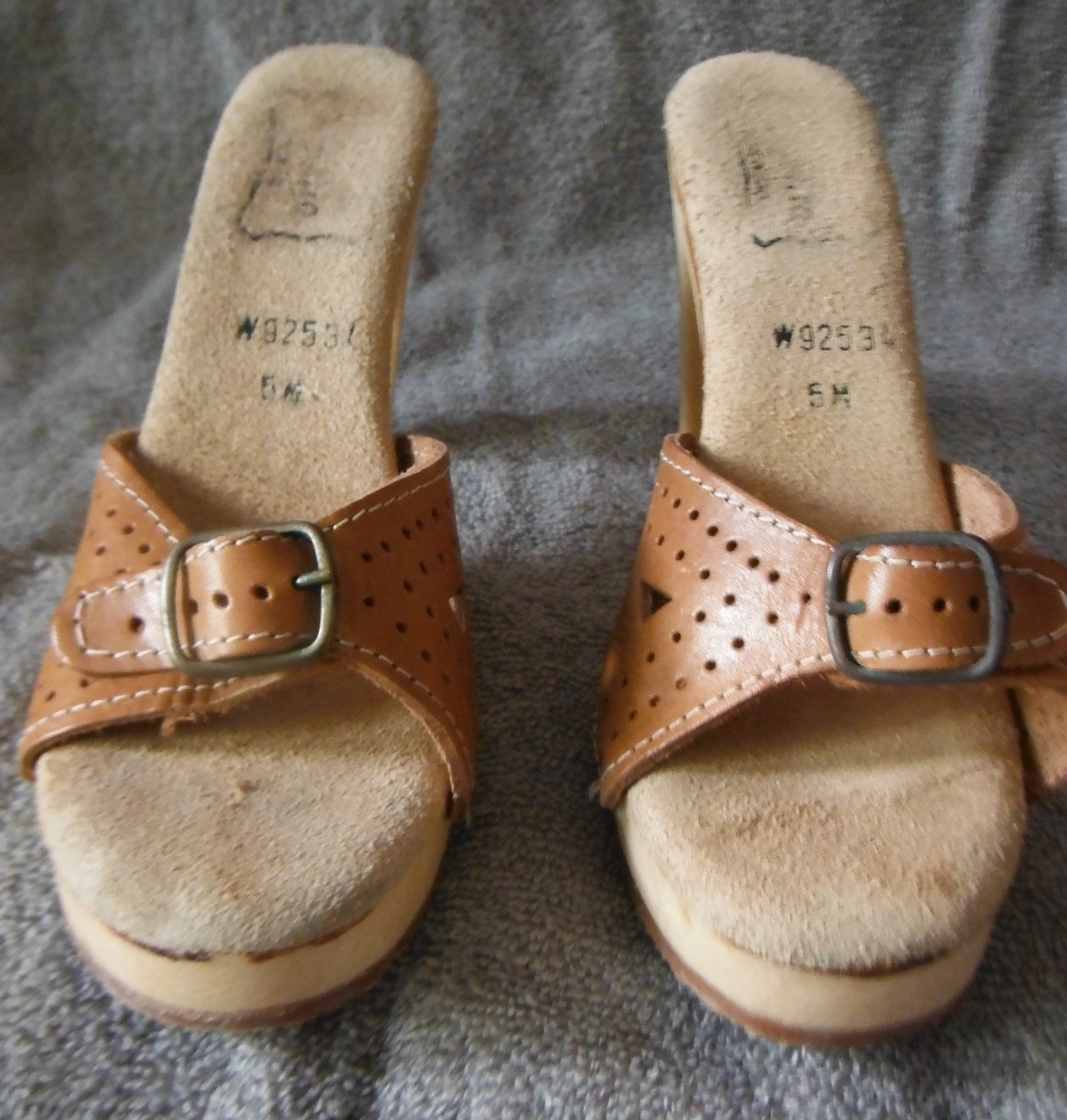 Vintage Rapallo 70’s Disco Sandals Honey Tan High Hee… - Gem